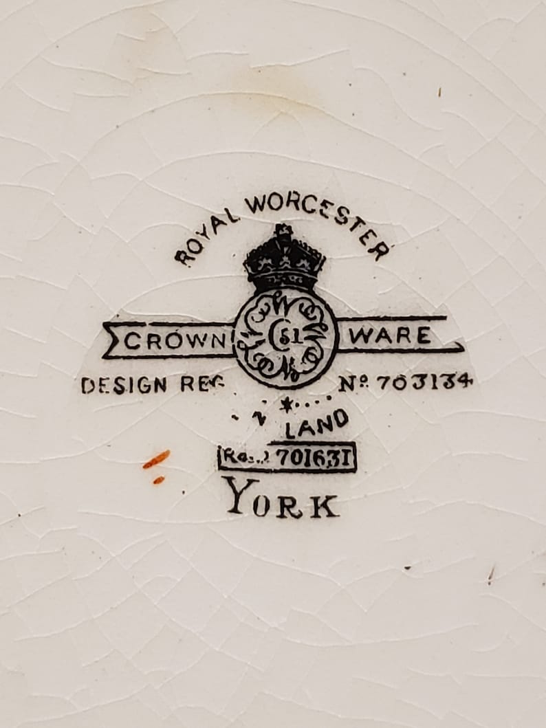 Vintage Royal Worcester Crown Ware 8 Plate Rare York Pattern - Etsy Canada
