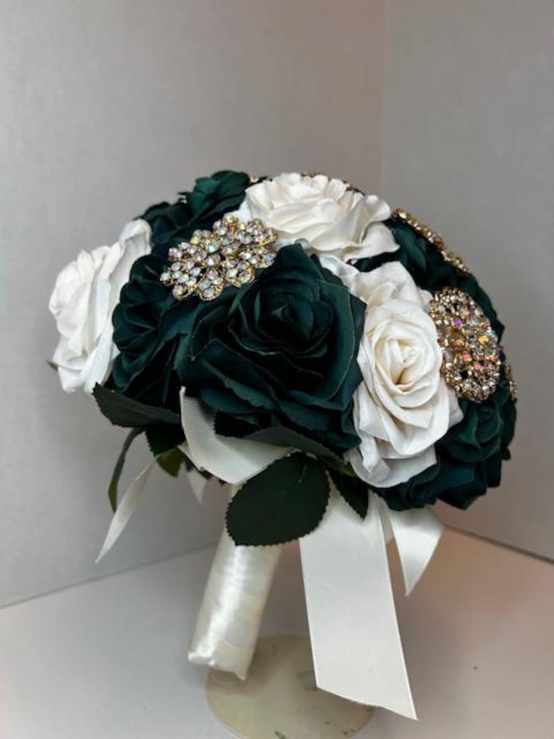 Emerald Green & Ivory Rose Bouquet With Gold Pendants - Etsy