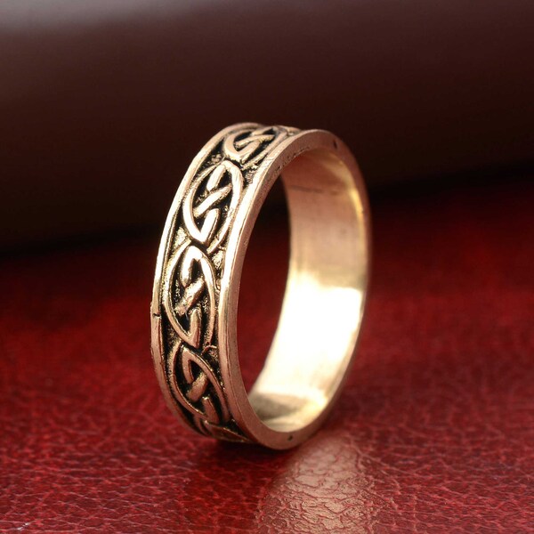Irish Wedding Ring - Etsy