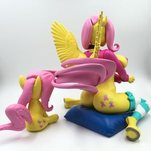 Pastel Pegasus Girl Pin up Figurine | 3D Resin Print | Model Kit ...