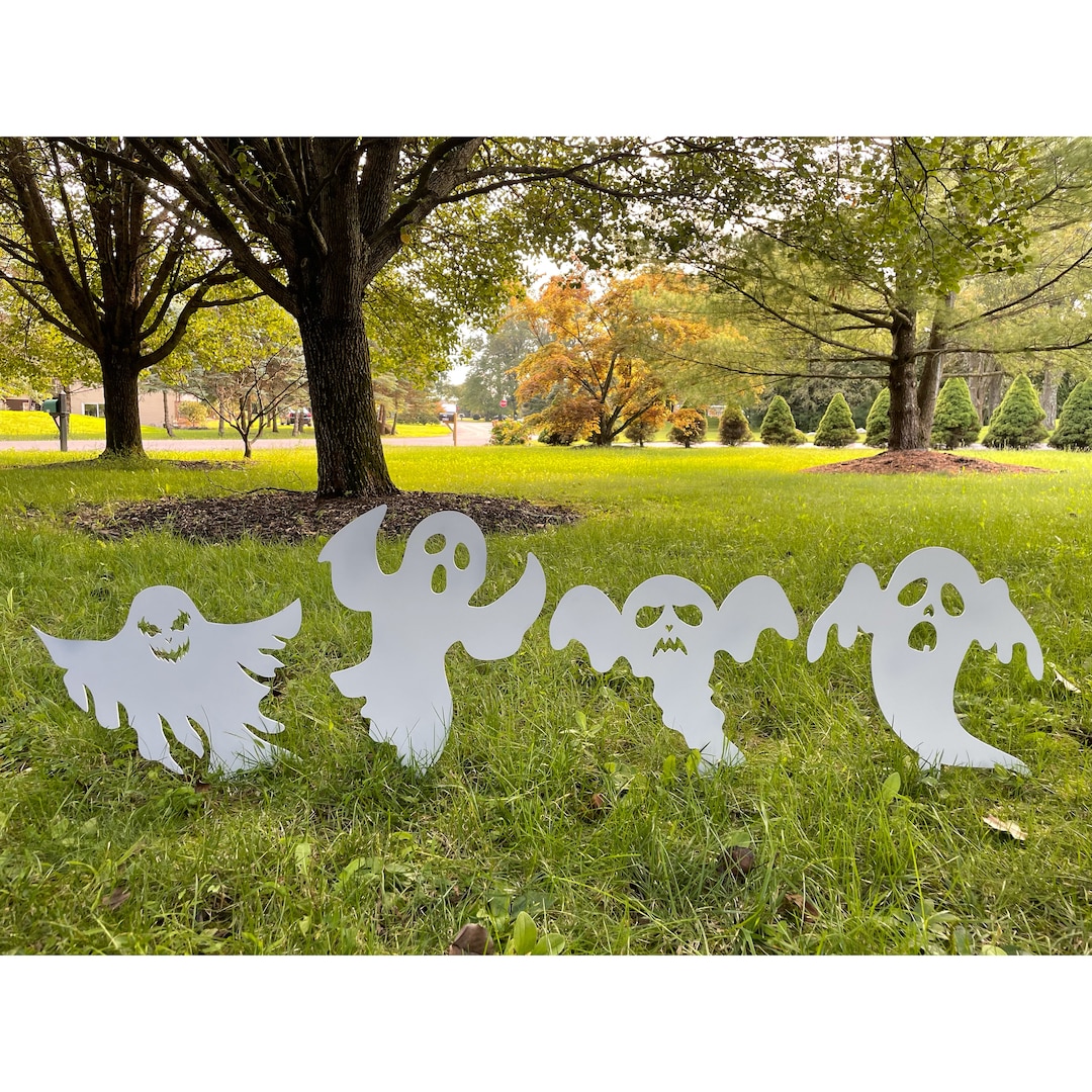Metal Halloween Ghost Stakes, Metal Ghost Yard Art, Metal Ghost Sign ...