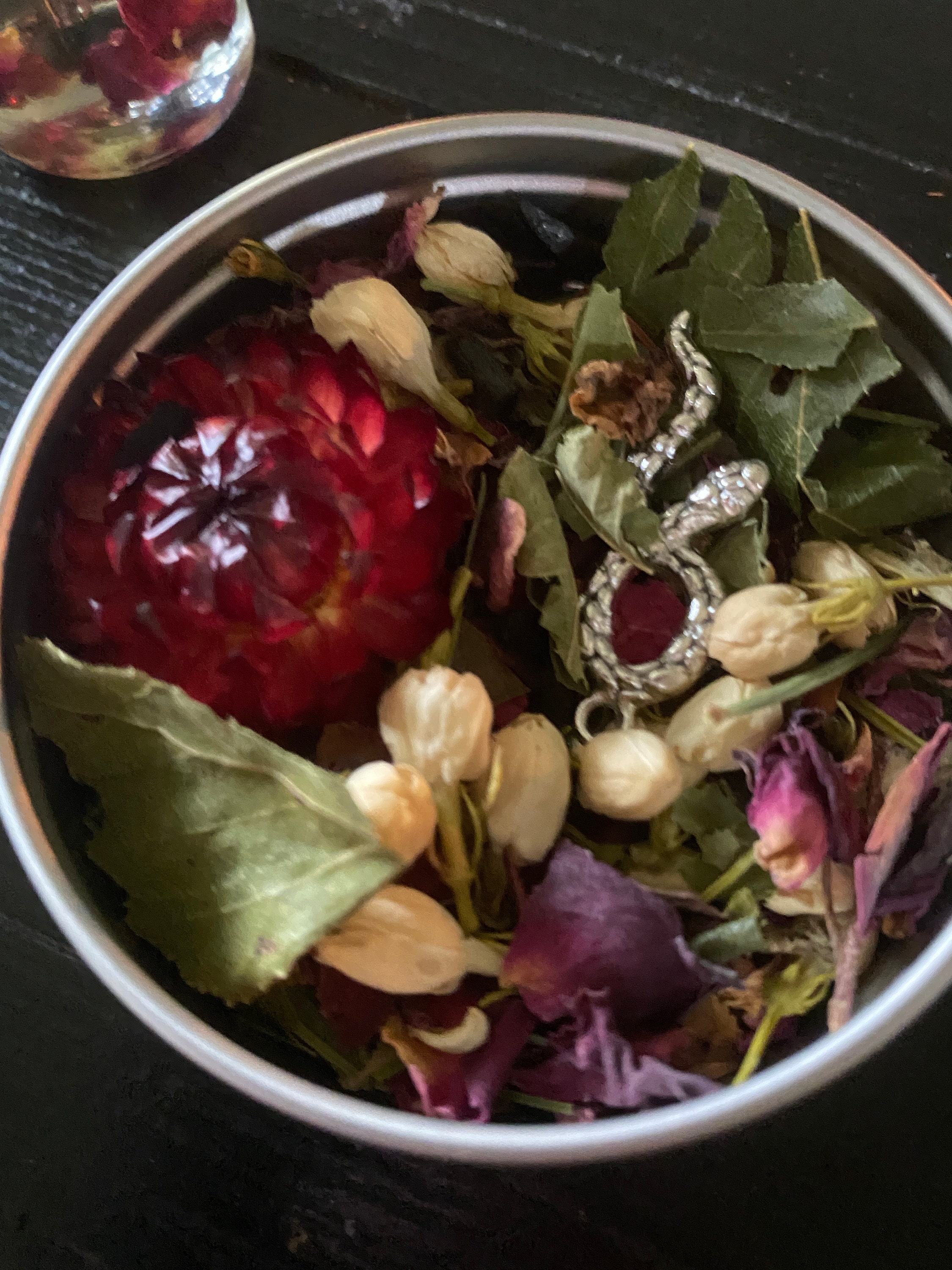 Lilith Ritual Kit Altar candle Oil Herbs Ritual - Etsy