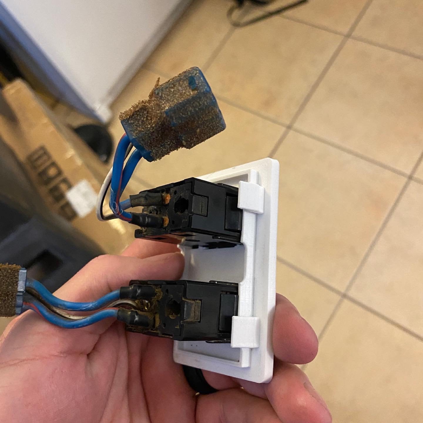 1984 - 1989 Toyota Pickup / 4runner Center Console Switch Bracket / Ash ...