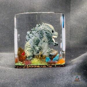 Godzilla Funko Pocket Pop in Resin Cube Diorama Godzilla Vs - Etsy