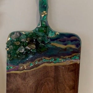 Charcuterie Board | Emerald Green | Resin Geode - Etsy
