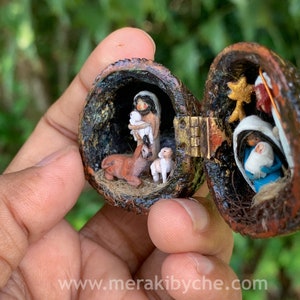 Miniature Nativity Scene in a Nutshell, Walnut Art, Tiny Nativity ...