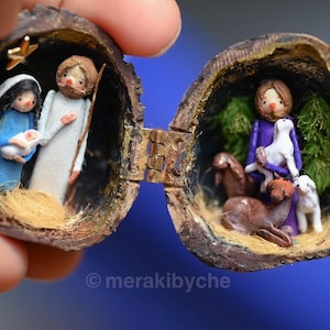 Miniature Nativity Scene in a Nutshell, Walnut Art, Tiny Nativity ...