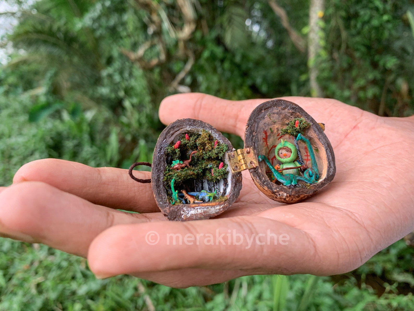 Miniature Dinosaurs Diorama in a Nutshell, Jurassic World Diorama, Tiny ...