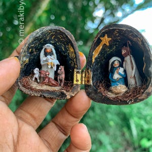 Miniature Nativity Scene in a Nutshell, Walnut Art, Tiny Nativity ...