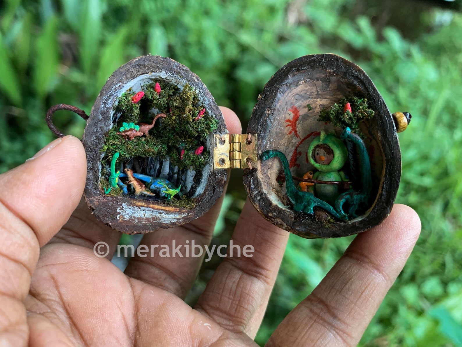 Miniature Dinosaurs Diorama in a Nutshell, Jurassic World Diorama, Tiny ...