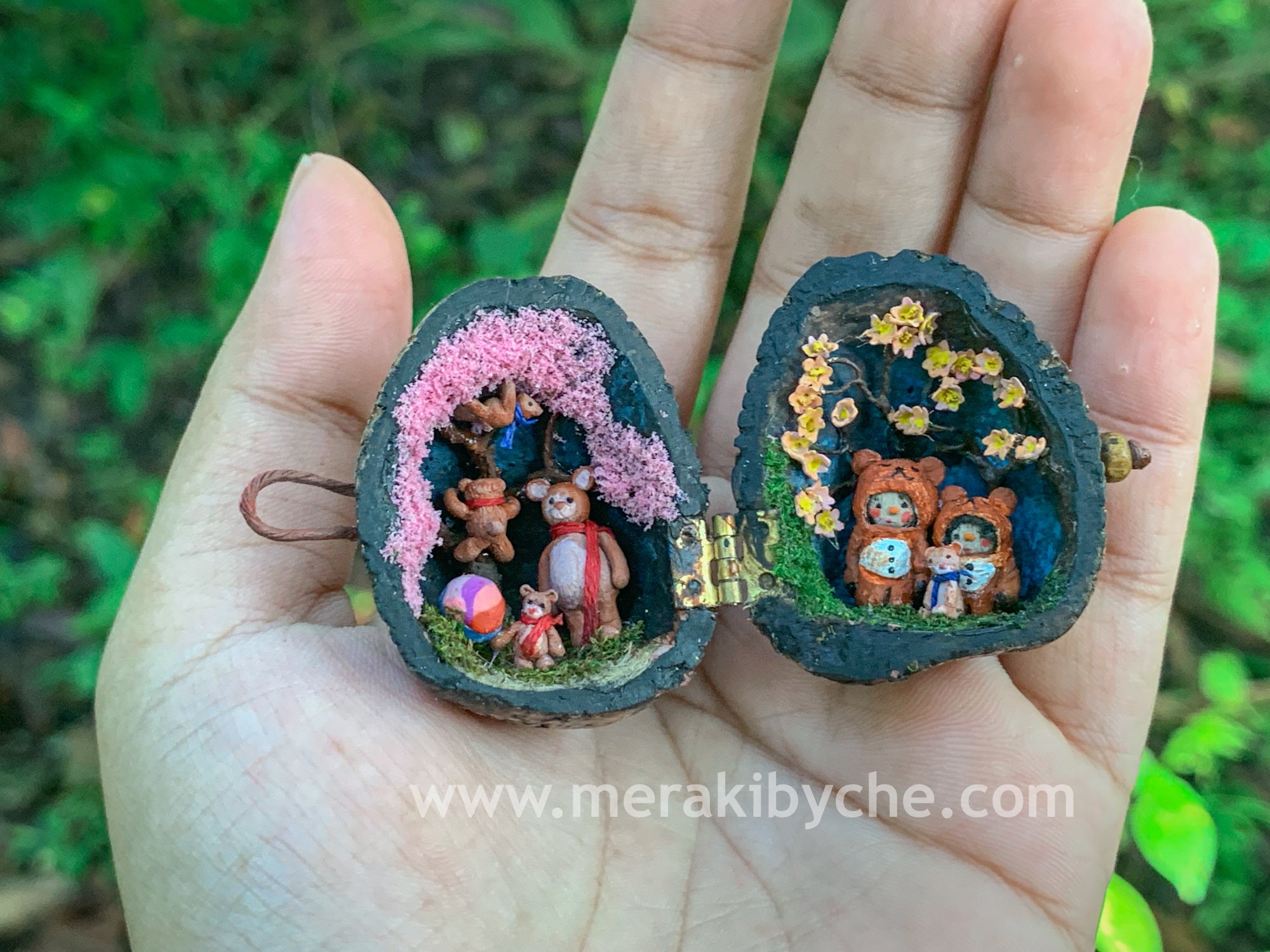 Miniature Bear Family Diorama Inside a Nutshell Walnut Shell Diorama ...