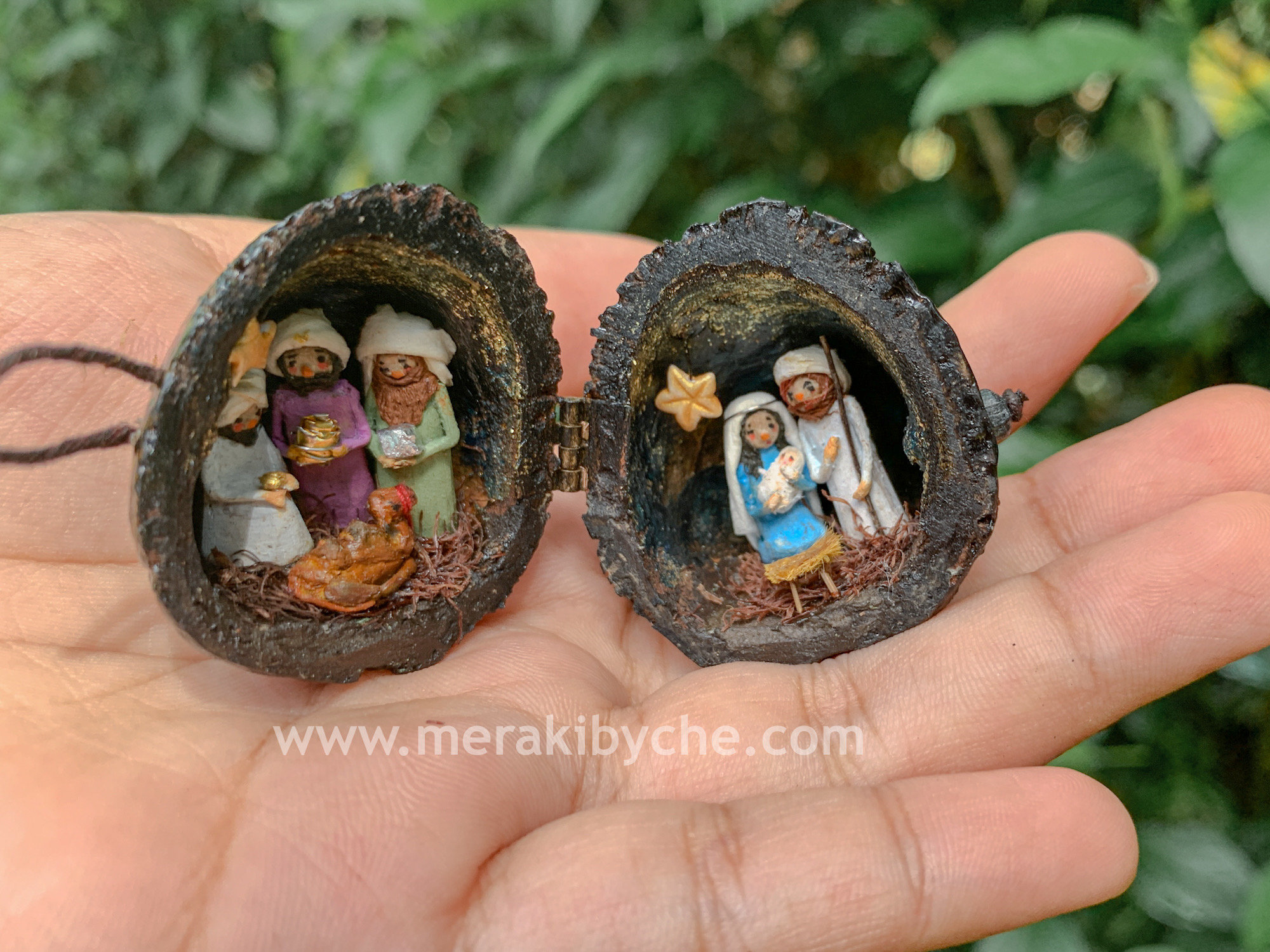 Miniature Nativity Scene in a Nutshell, Walnut Art, Tiny Nativity ...