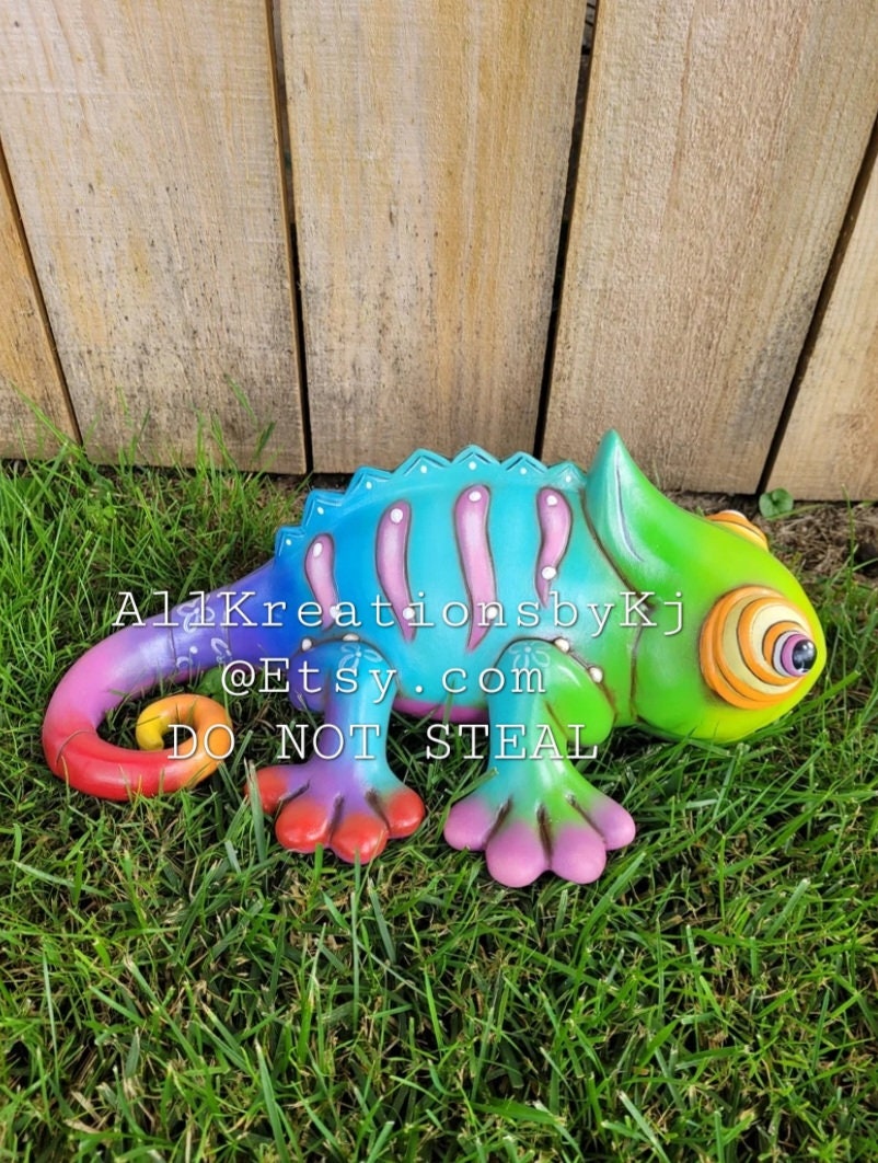 Ceramic Chameleon, Hand Painted Chameleon, Ziggy the Chameleon, Clay ...
