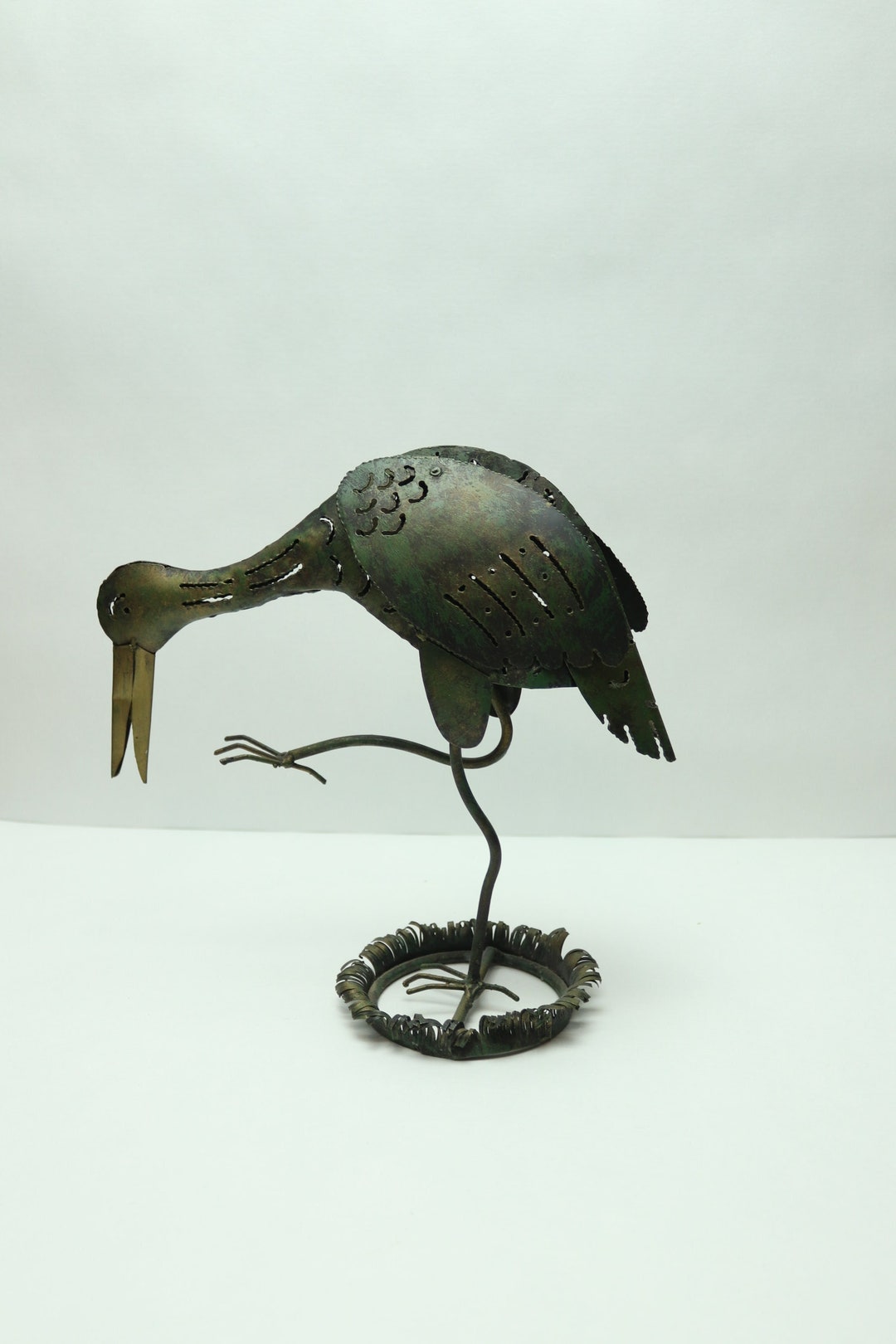 Vintage Heron Animal Sculpture, Old Heron Bird or Crane for Decoration ...