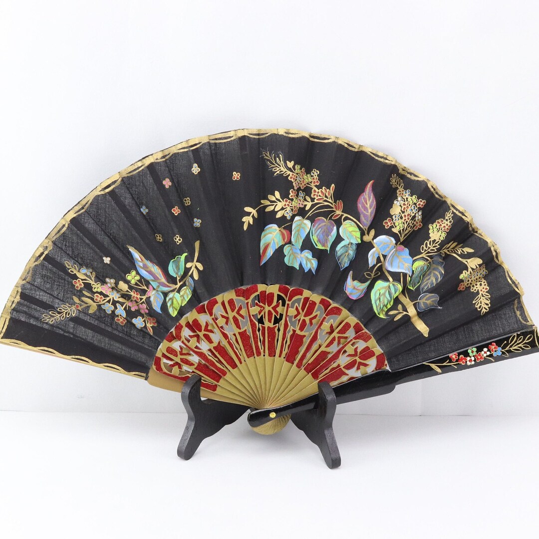 Vintage Fan in Wood and Hand-painted Fabric, Collector's Fan Model ...