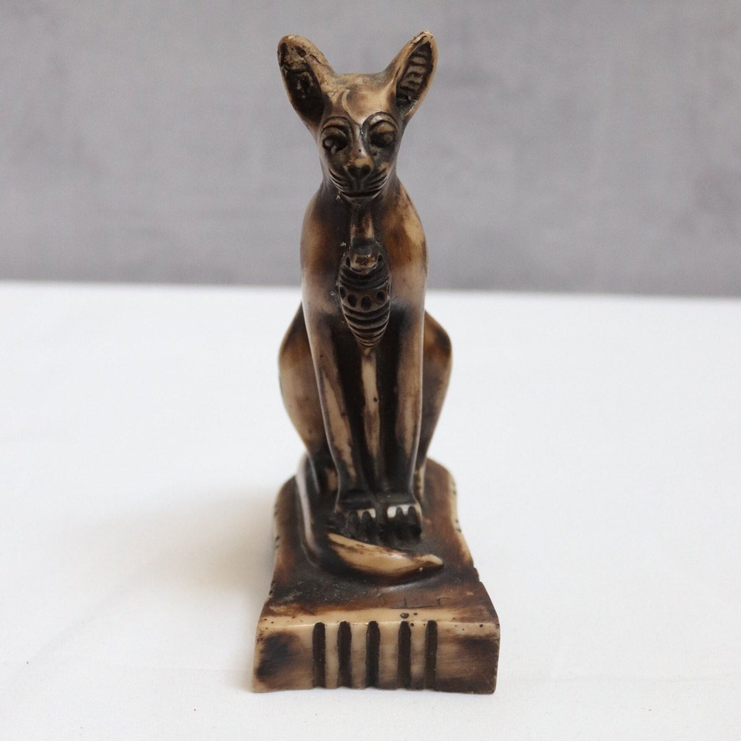 Vintage Anubis Figurine From the 70s, Ancient Egyptian Divinity Anubis ...