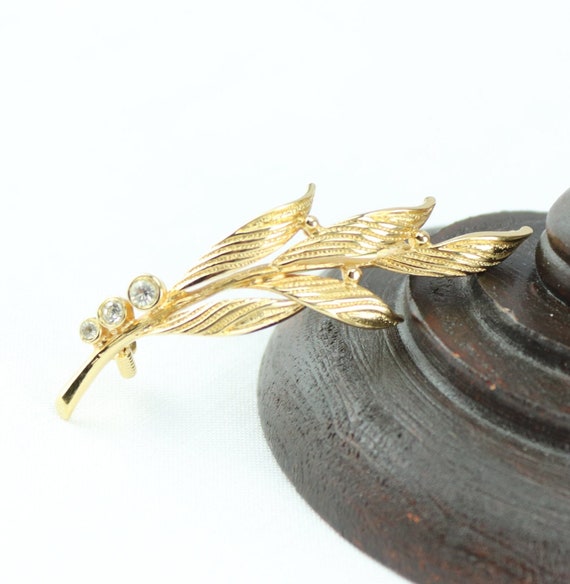 Womens brooch pins store