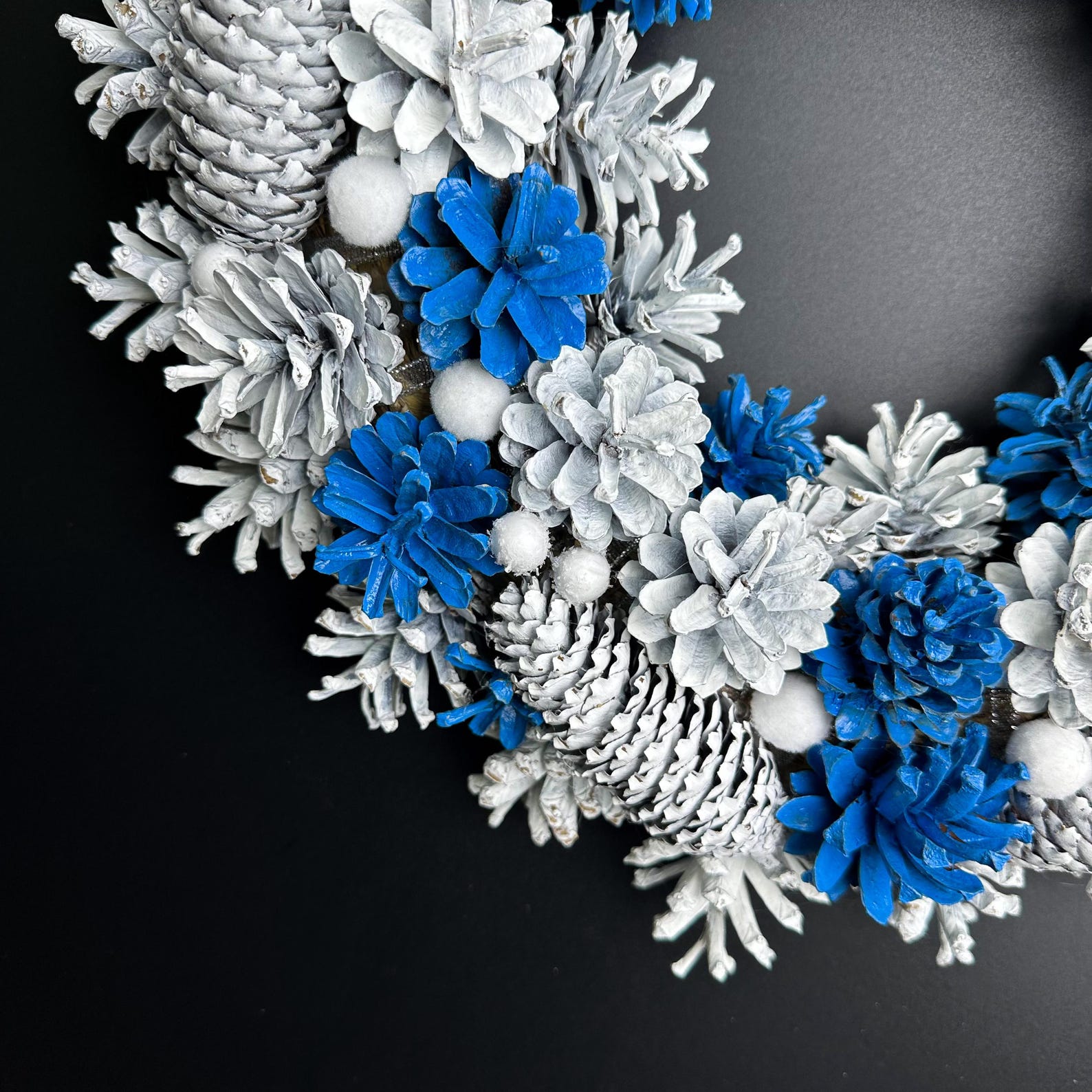 Arctic Blue Winter Wreath: Frosted Pinecone Christmas Decor (16 Inch ...