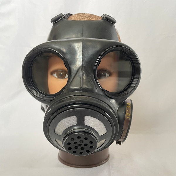 Canadian C3 Gas Mask - Etsy
