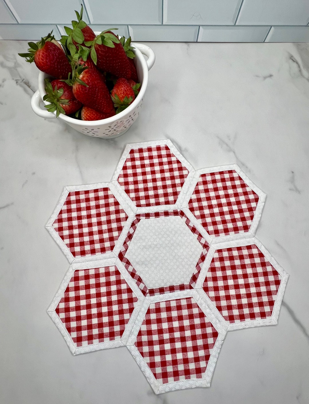 Red and White Buffalo Check Centerpiece / Buffalo Gingham Check ...