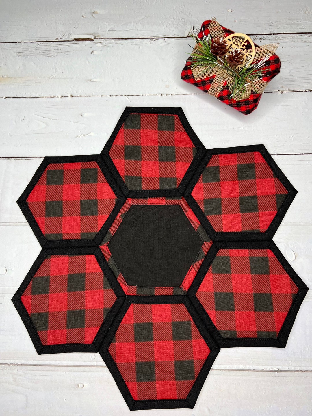 Buffalo Check Centerpiece / Buffalo Plaid Decor / Quilted Centerpiece ...