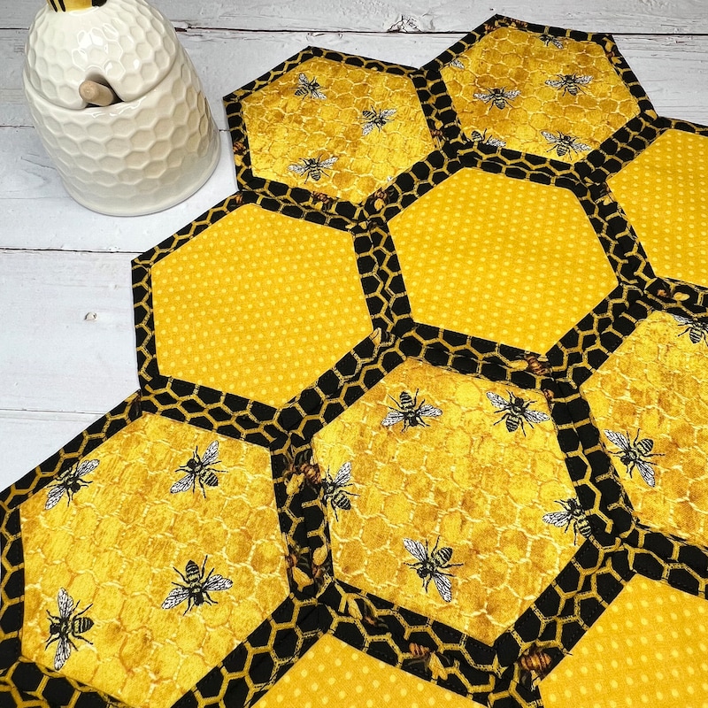 Bee Table Runner - Etsy