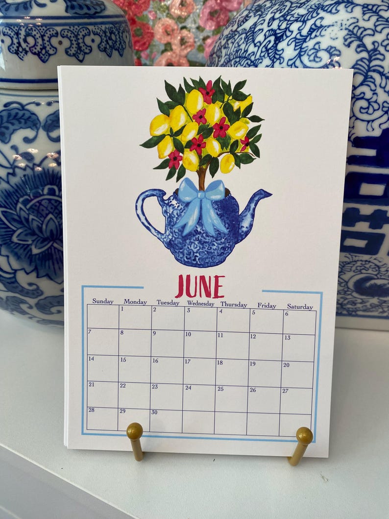 2026 Blue and White Desk Calendar: Chinoiserie Ginger Jar Decor - Etsy