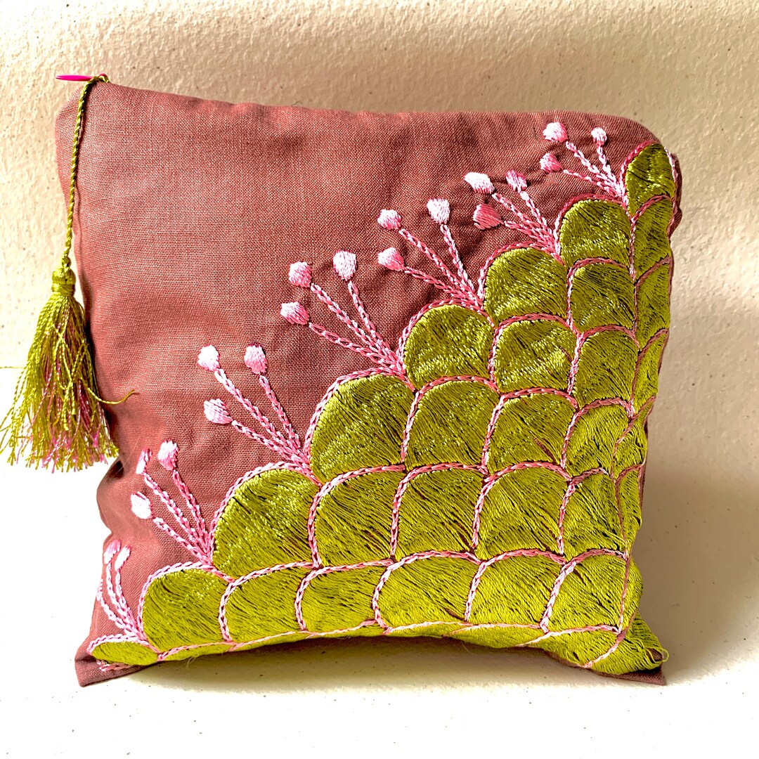 Handmade Embroidery Zipper Purse - Etsy