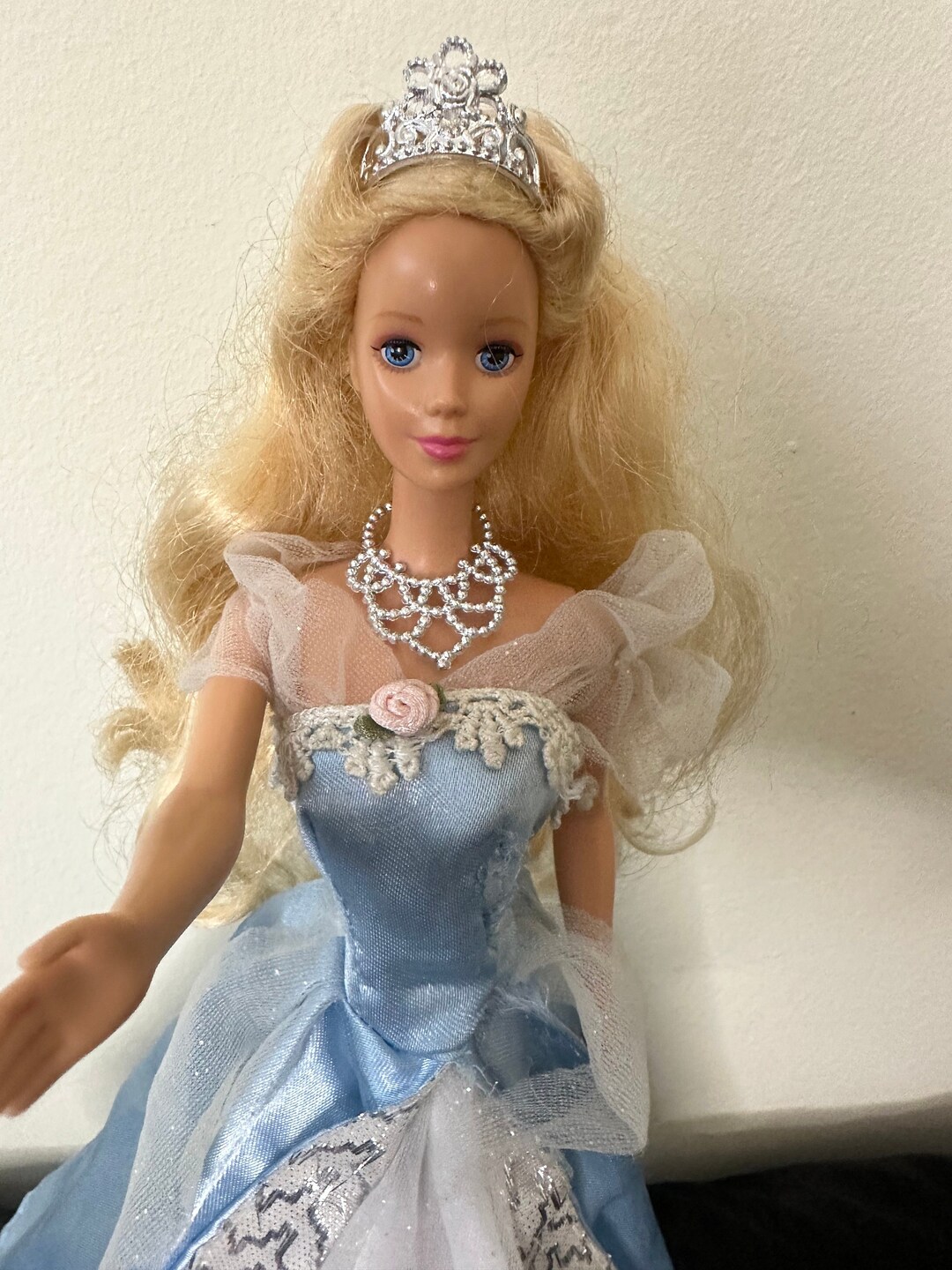 1996 Sleeping Beauty Barbie: Vintage Doll With Enchanting Eye-opening ...