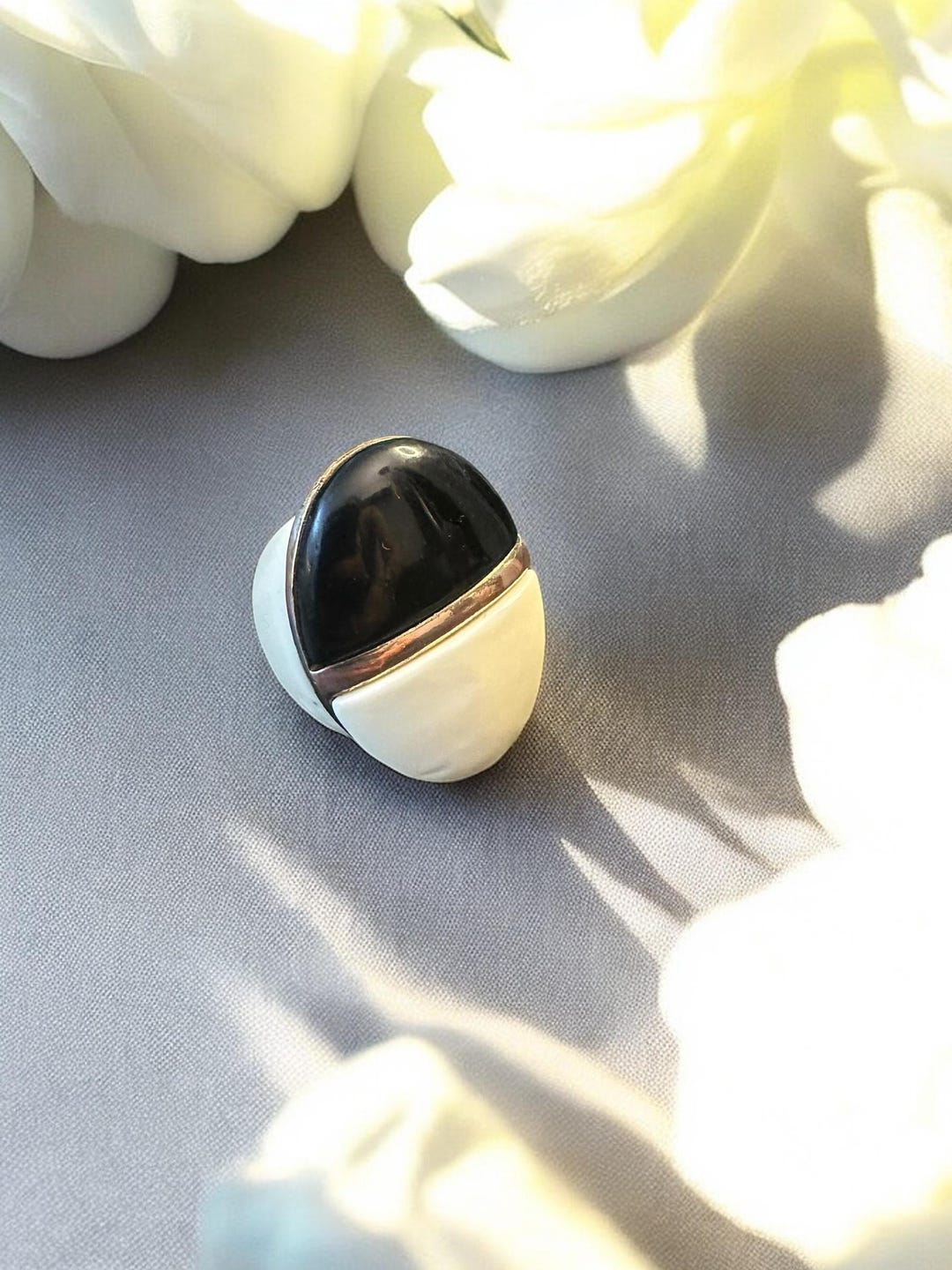 Vintage 1970s Chunky Cream and Black Plastic Statement Ring - Mod Space ...