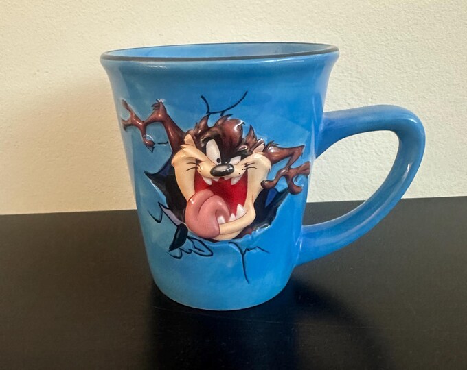 Looney Tunes Taz Tasmanian Devil 3D Embossed Warner Bros Xpres 12oz ...