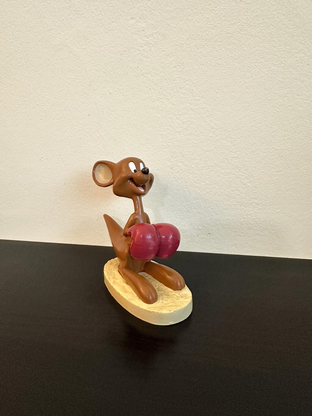 Looney Tunes Hippety Hopper Collectible Figurine – 9.5 Cm – Warner Bros ...