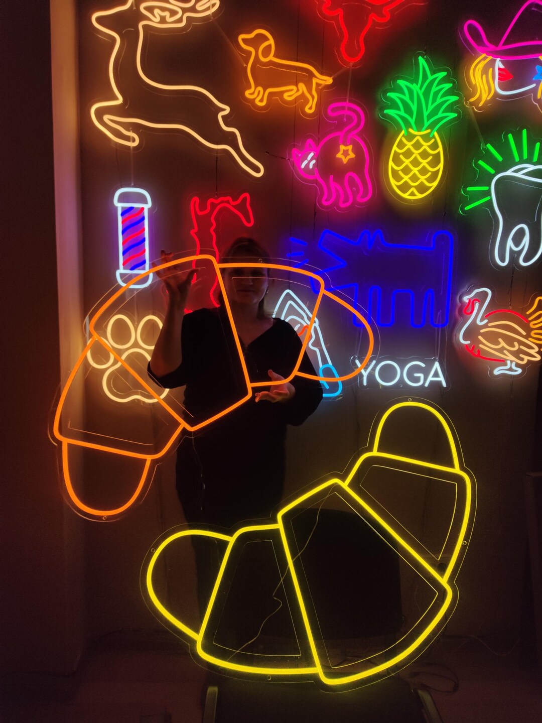 Croissant Neon Sign, Croissant Led Neon Sign, Bakery Neon Lights ...