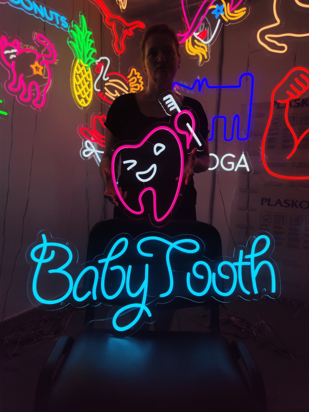 Custom Dental Clinic Neon Sign. Dentist Led Light Decor. Your Custom ...