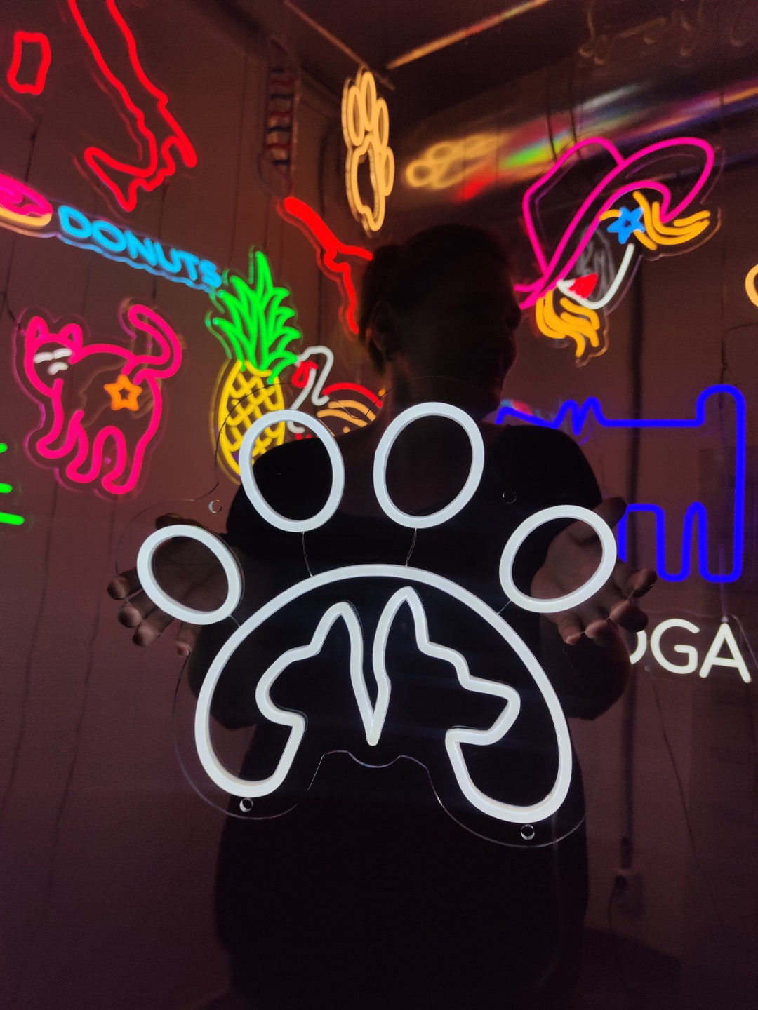 Pets Neon Sign: the Perfect Sign for Pet Shop Decor. Grooming Salon ...