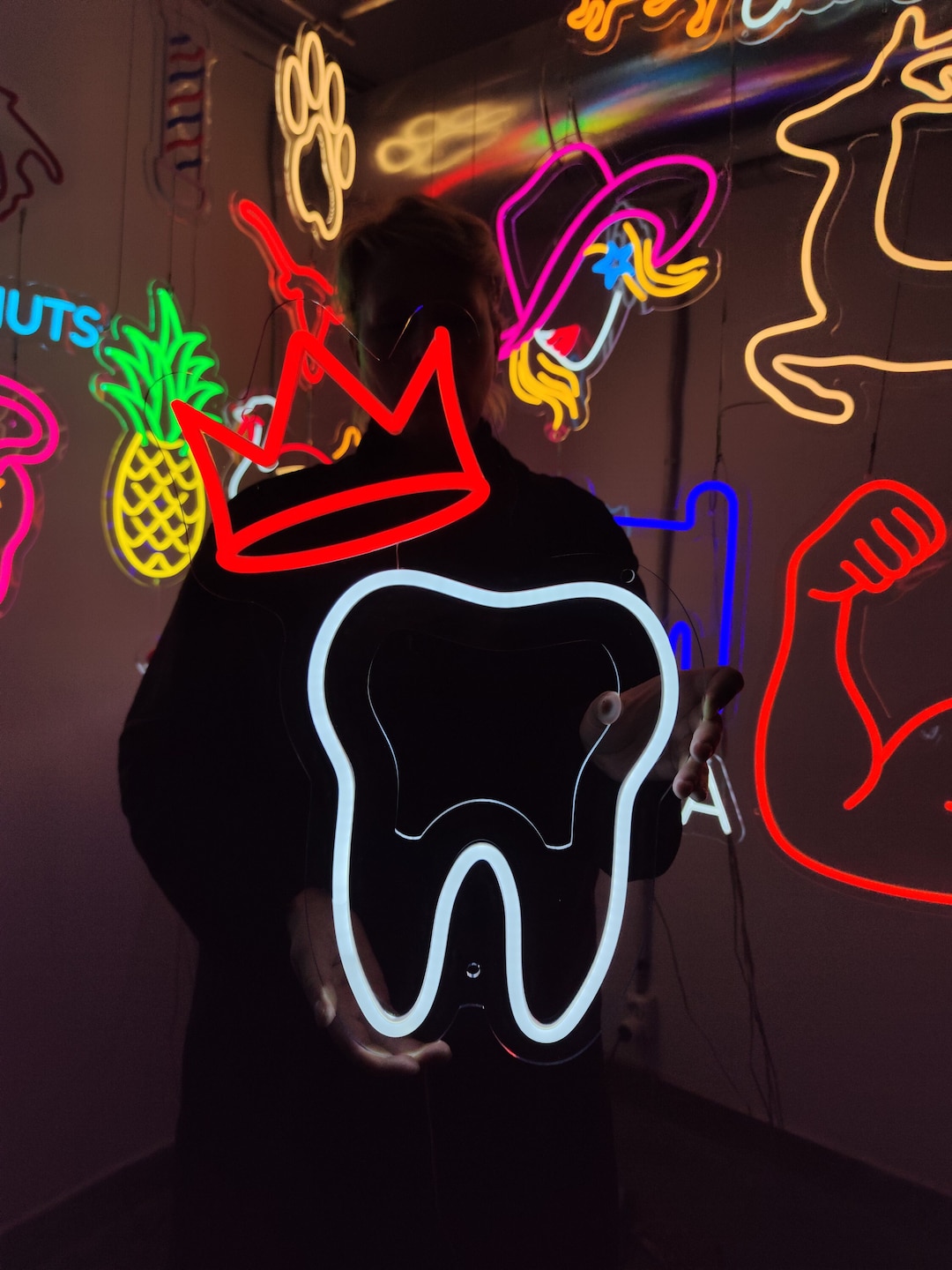 Tooth Neon Sign, Tooth With a Crown Led Neon, Medicine Led Light ...