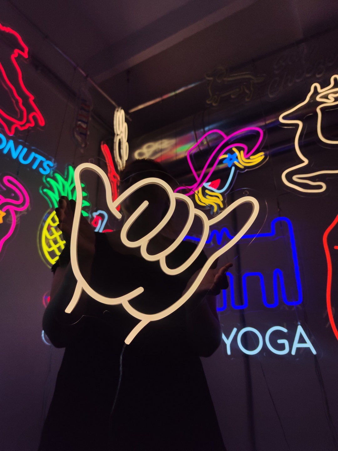 Shaka Neon Sign, Hand Gesture Neon Light, Loose Sign Surfing Led Light ...