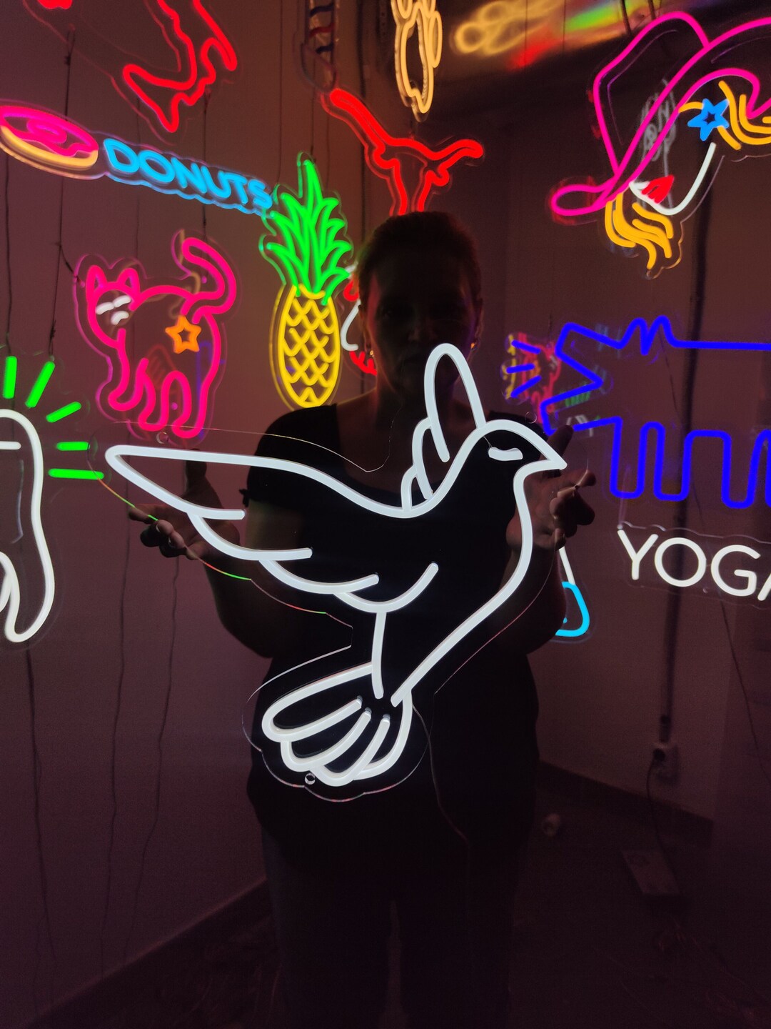 Dove Neon Sign, Flying Dove Led Light Sign, Custom Dove of Peace Neon ...