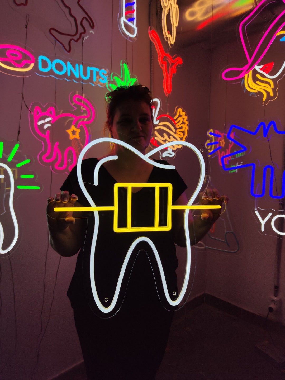 Tooth With a Brace Neon Sign, Teeth Braces Led Neon, Dental Braces Led ...