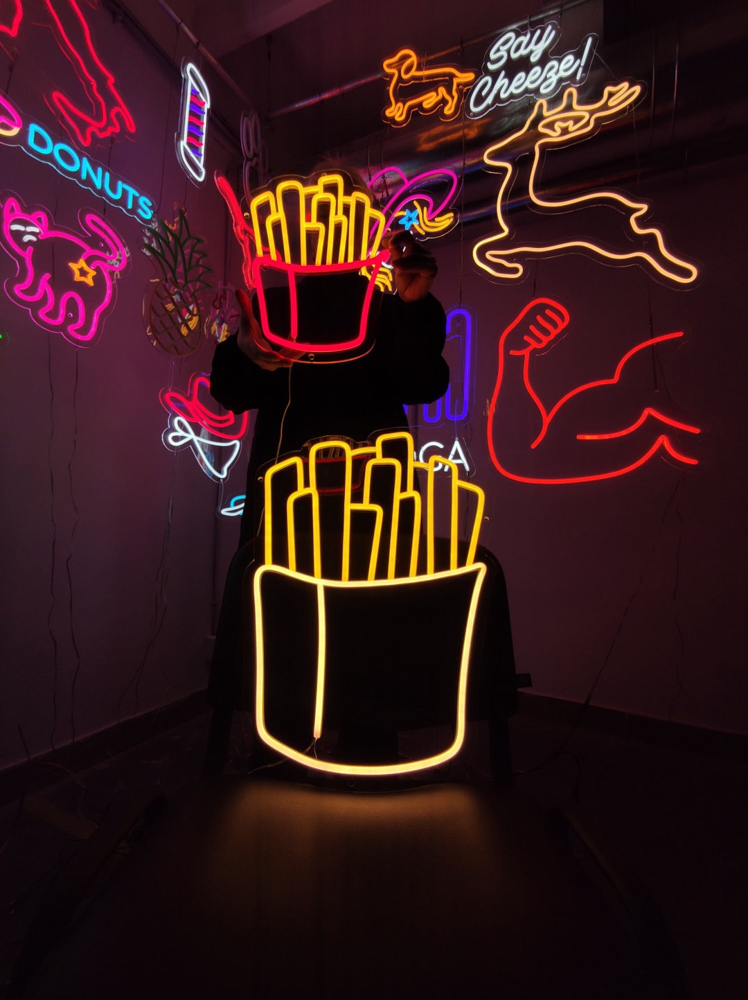 French Fries Neon Sign, Fried Potato Chips Neon Light, French Fries in ...