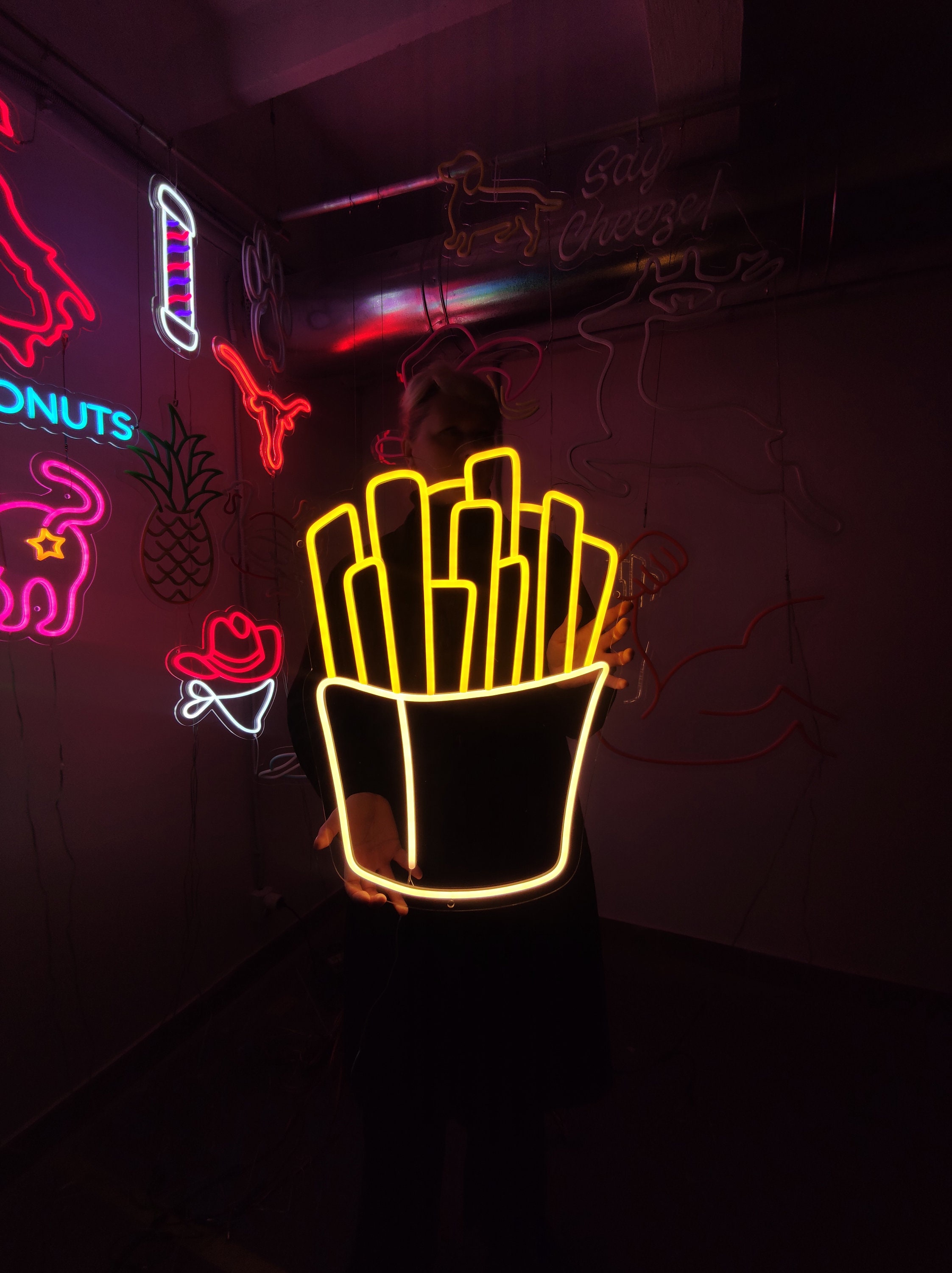 French Fries Neon Sign, Fried Potato Chips Neon Light, French Fries in ...