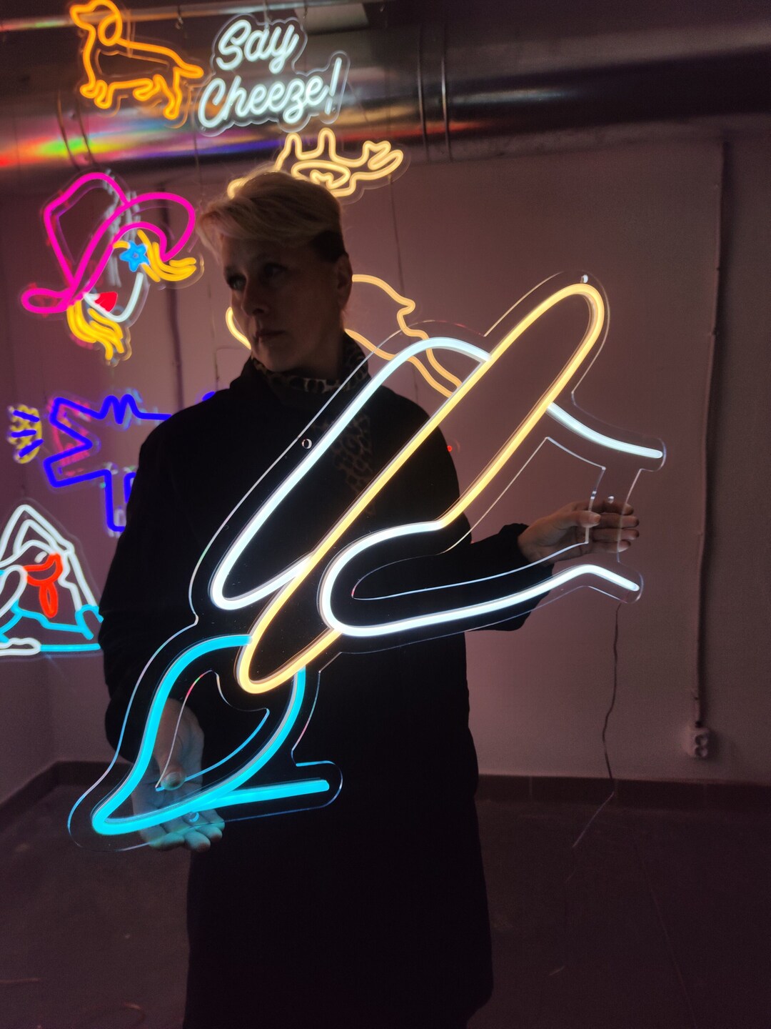 Paint Brush Neon Sign, Paint Brush in Hand Led Light, Art Supplies ...