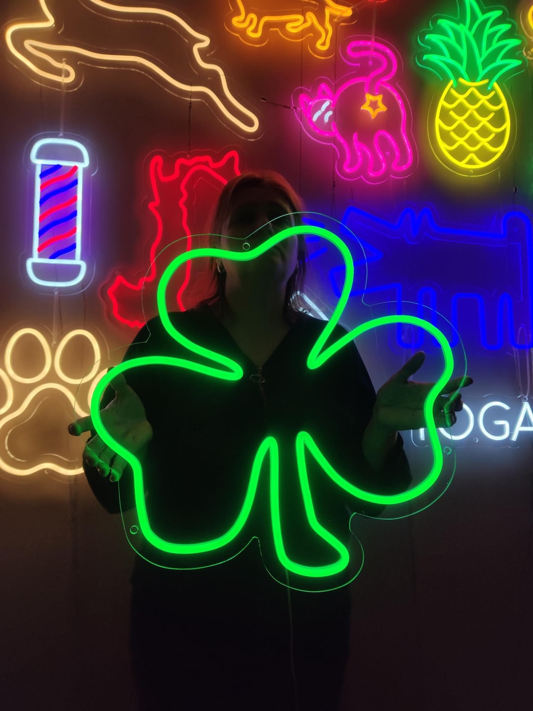Clover Neon Sign, Shamrock Neon Light, Leaves Led Light Up, Clover Leaf ...