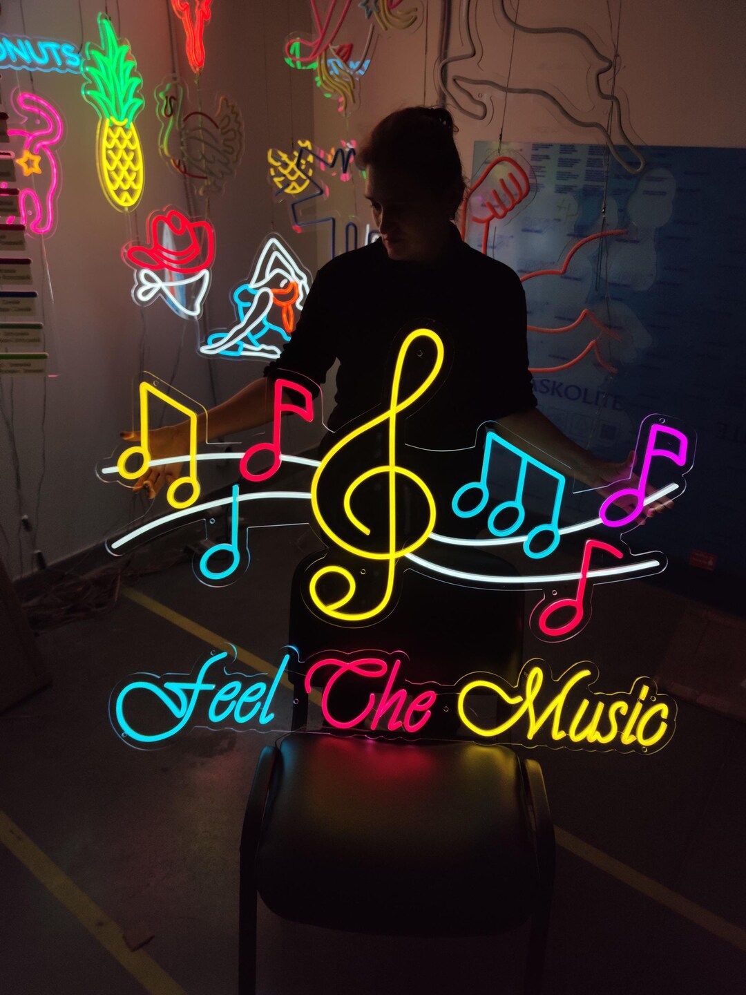 Musical Notes Neon Sign: Light up Your Music Classes. Musical Notation ...