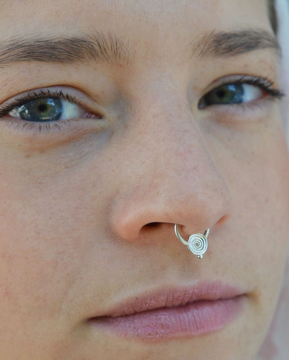 Septum Piercing Bull Ring