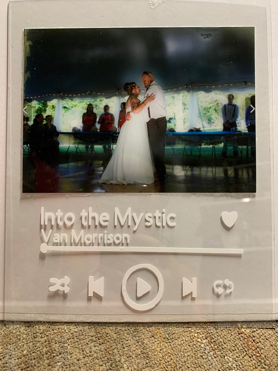 Spotify glass artwork store