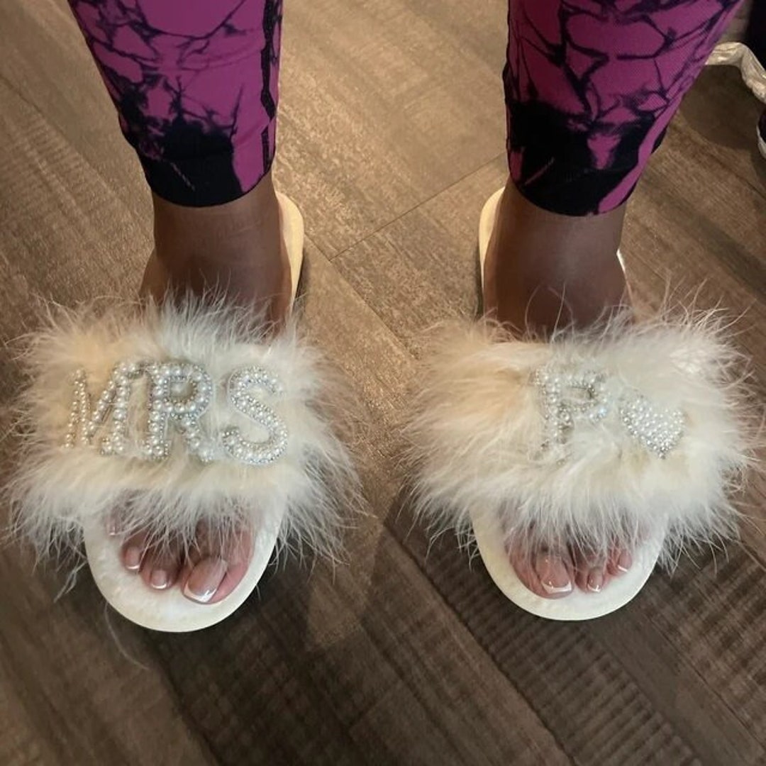 White Bridal Slippers With Feather, Bride Slippers for Wedding Day ...