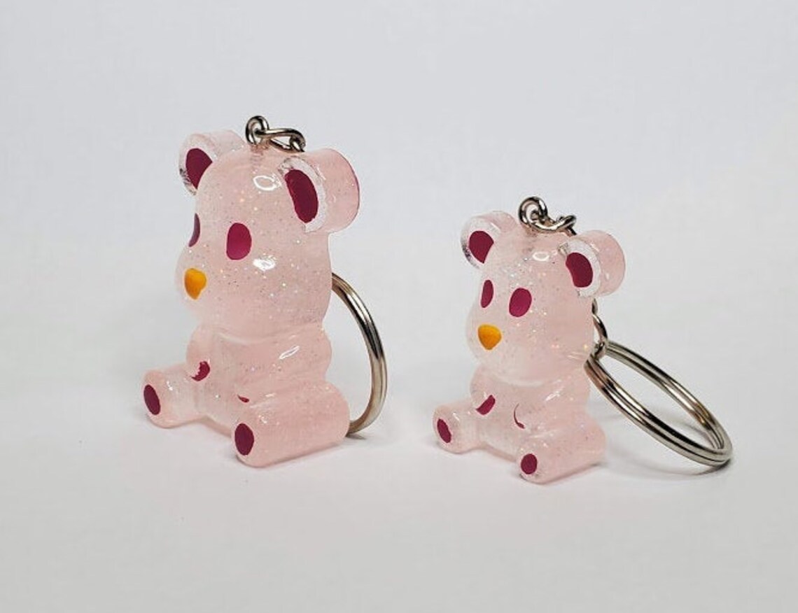 Color Changing Bear Keychain / Resin Bear That Changes Color - Etsy