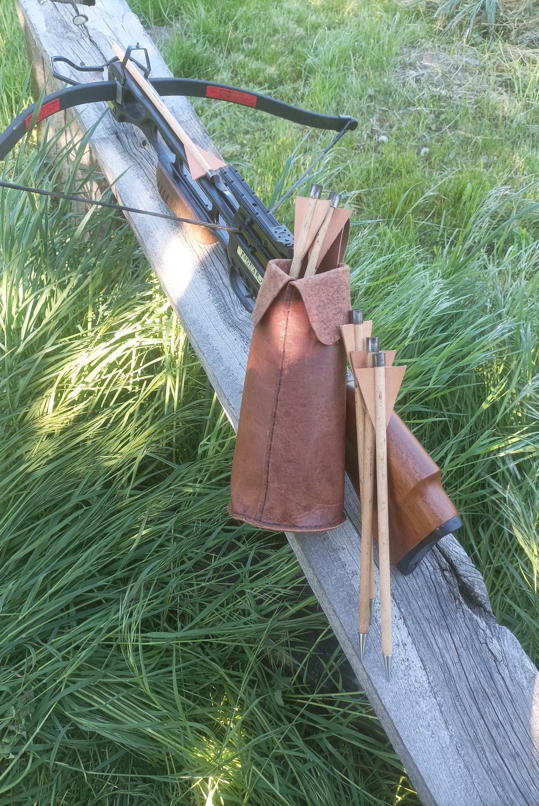 Hand Sewn Medieval Leather Crossbow Bolt Quiver,handmade Bolt Bag ...