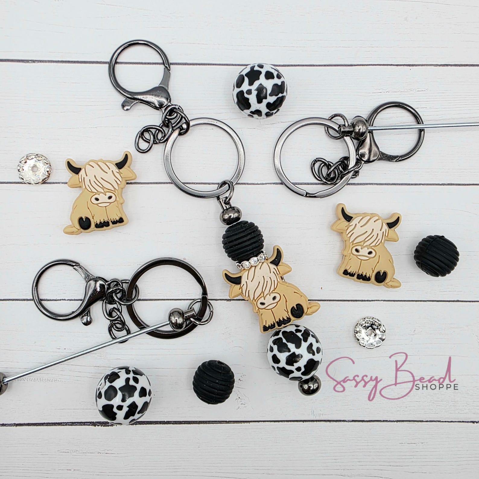 Farm Sweet Farm Keychain Kit, Beadable Key Chain, Highland Cow Beaded ...
